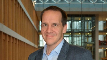 Contact us - PwC AI Lab